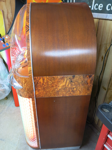 Vintage Jukeboxes For Sale, Jukeboxes for sale St Louis, Seeburg ...