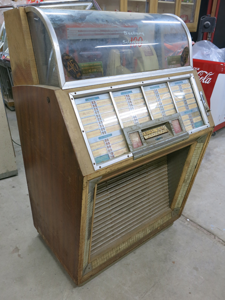 Vintage Jukeboxes For Sale, Jukeboxes for sale St Louis, Seeburg ...